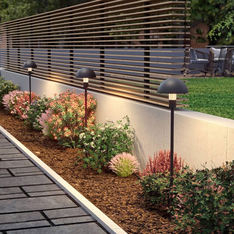 45 Simple Landscaping Ideas to Enhance Your Fence - ZUGNEWS